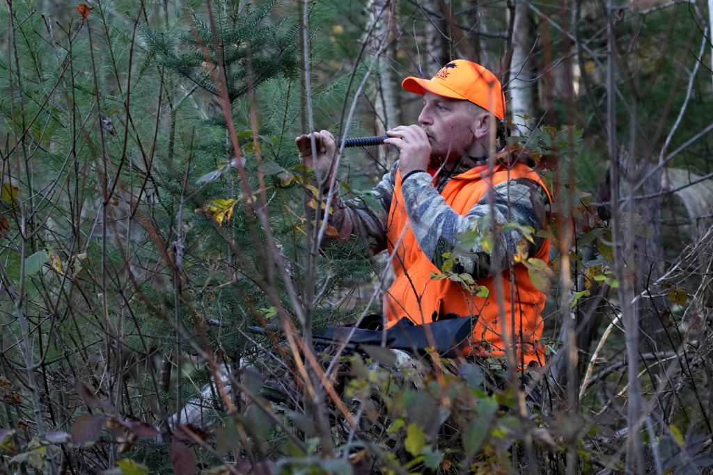 Hunting licenses go on sale Monday - Herald-Standard